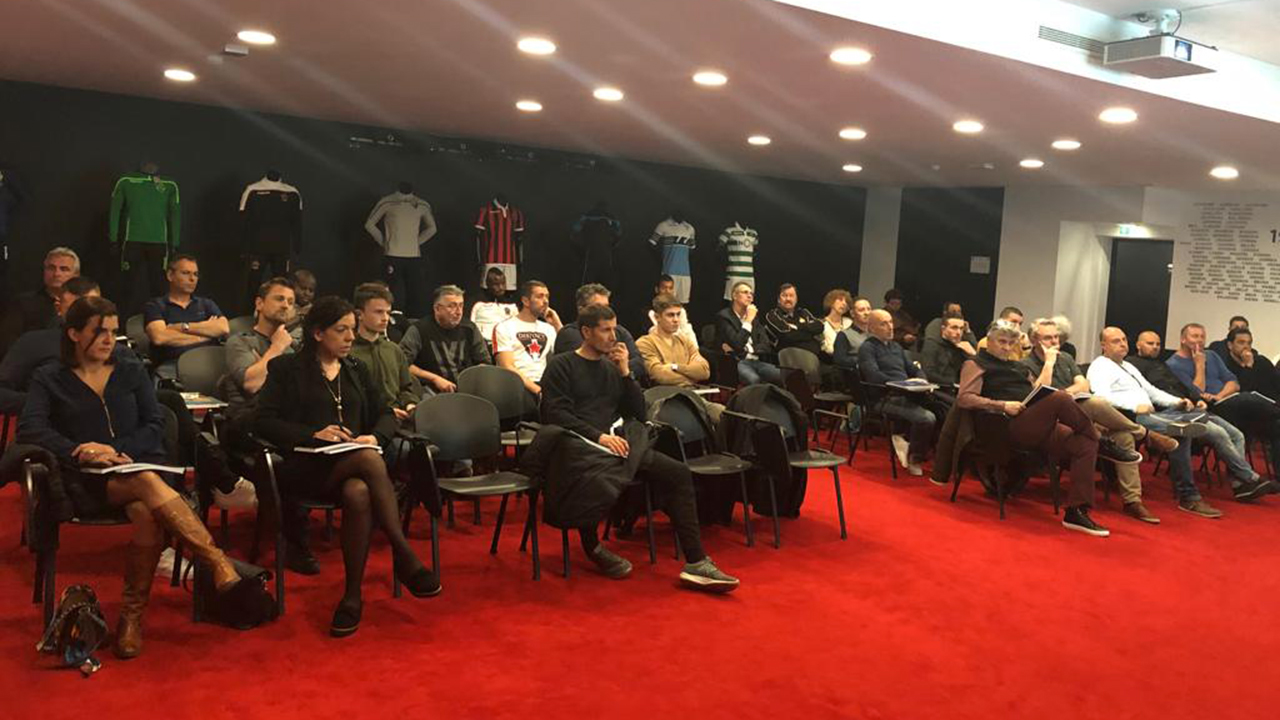 Macron reçoit les clubs amateurs à l'OGC Nice | Partenaire